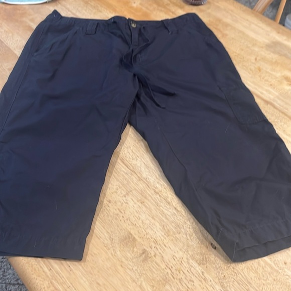 Bass | Shorts | Bass Clam Diggers Pants Length Come Just Below The Knee ...